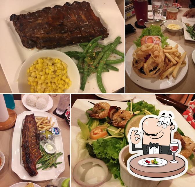 Texas Joe's House of Ribs pub & bar, Subic Bay Freeport Zone ...