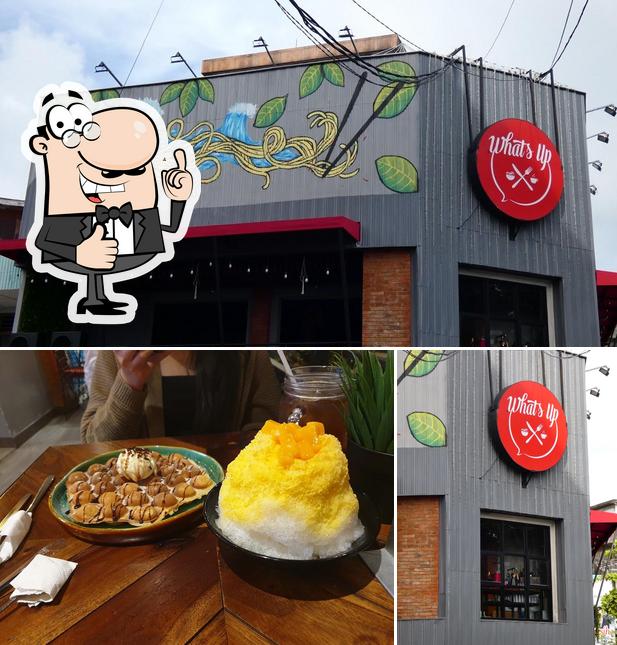 What's Up Cafe, Tanjung Pandan - Restaurant reviews