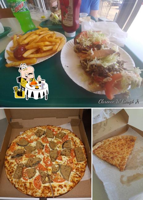 Family Pizzeria, 637 Main St in Walpole - Restaurant menu and reviews