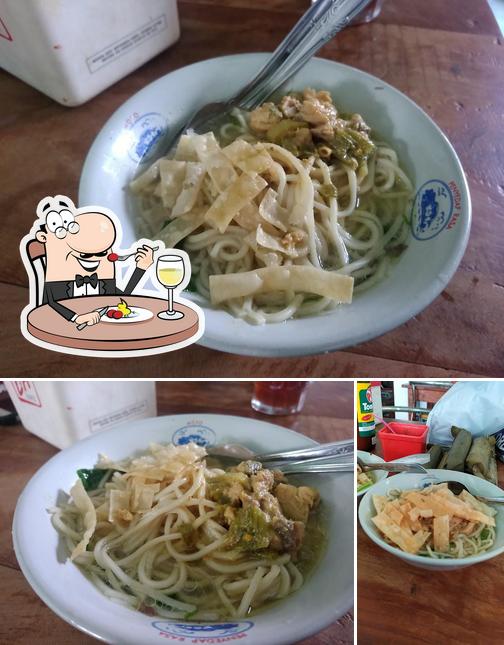 Pak dhe bakso solo restaurant, Baureno - Restaurant reviews