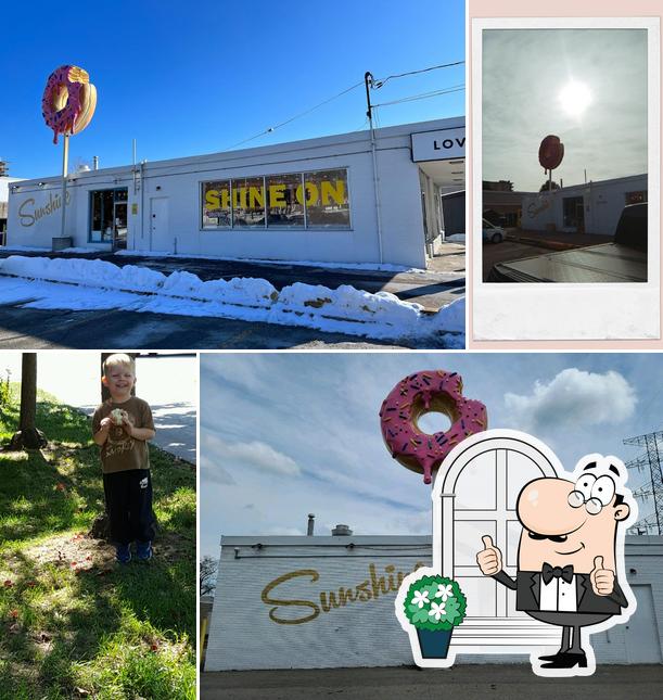 The Sunshine Doughnut Co. in Burlington - Restaurant menu and reviews