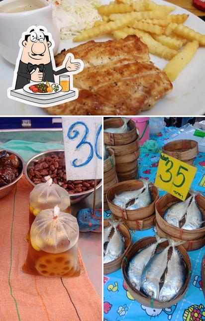 Malee Cafe & Restaurant, Bang Sa-re - Restaurant menu, prices and reviews