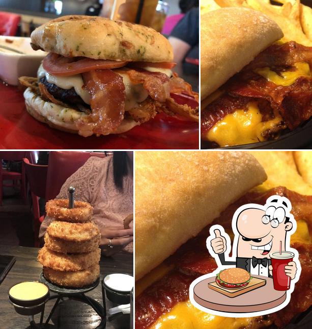 Red Robin Gourmet Burgers and Brews, 2516 S Harlem Ave in North ...