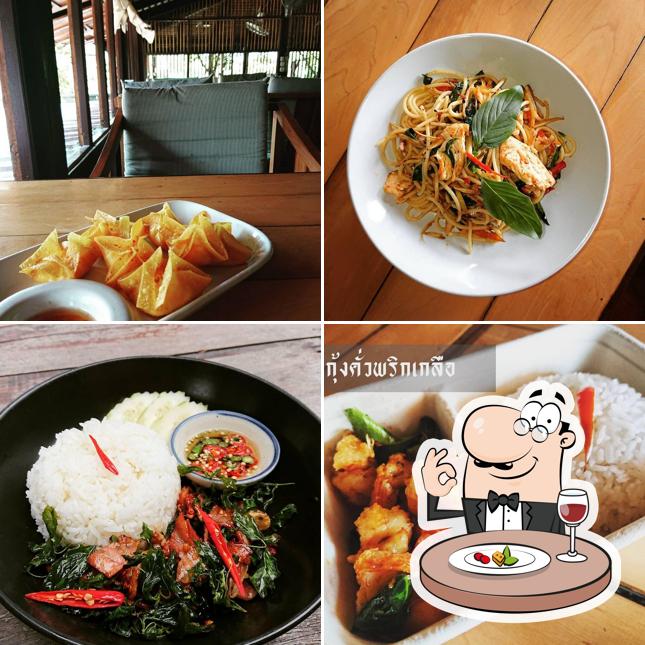 Malakor Kitchen and Cafe ร้านมะละกอ, Phra Nakhon Si Ayutthaya ...