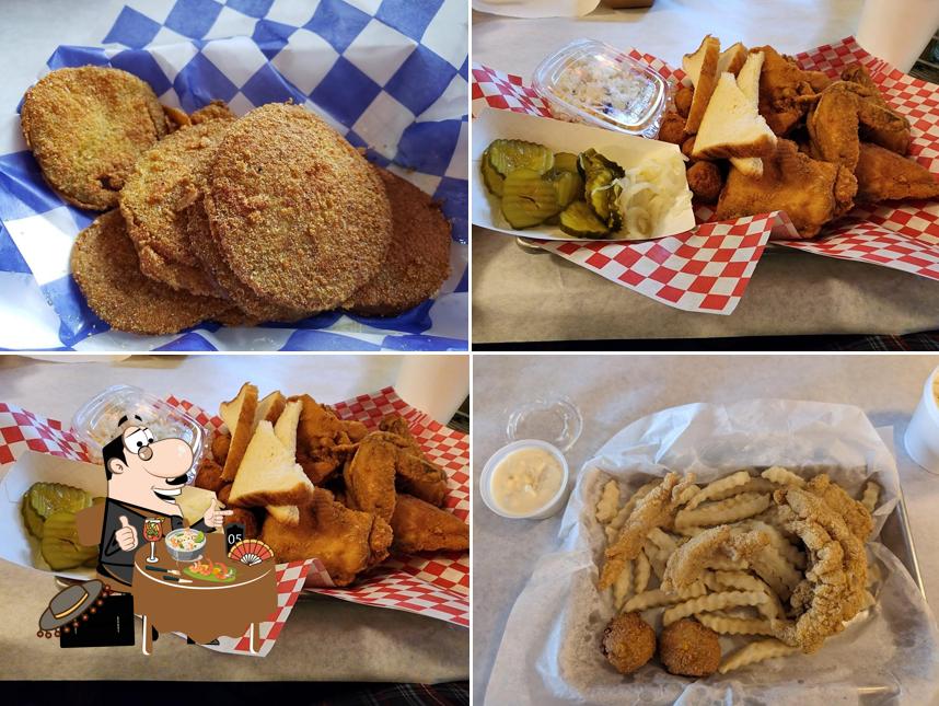 The Blue Rooster Restaurant, 10235 N US Hwy 259 in Broken Bow ...