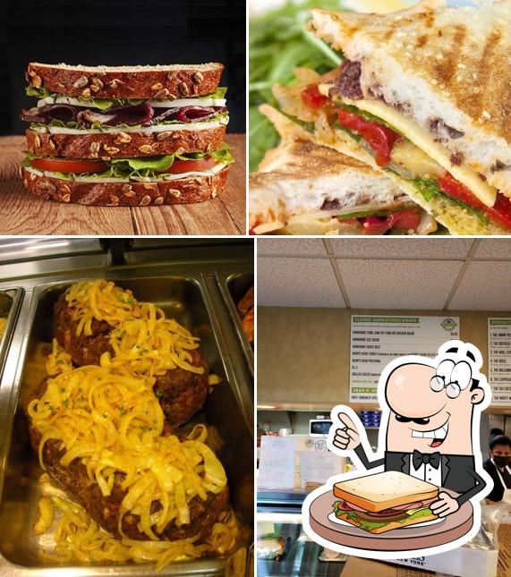 1010 cafe & grill, Great Neck - Restaurant menu, prices and reviews