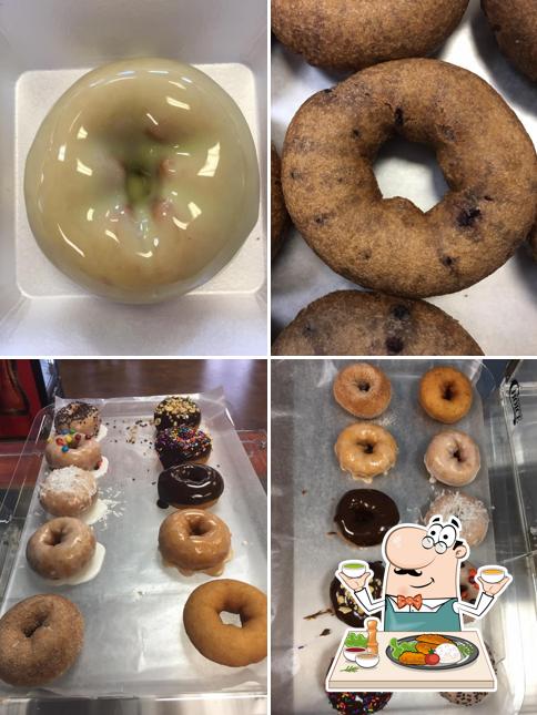 Topping Town Donuts in Summerfield - Restaurant reviews