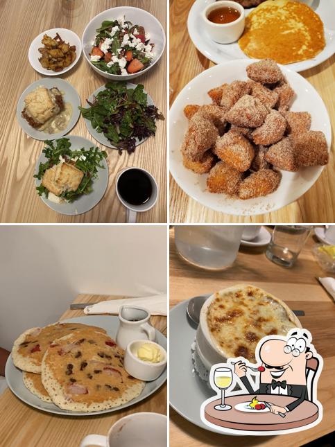 The Sleepy Rooster, South Russell - Restaurant menu, prices and reviews
