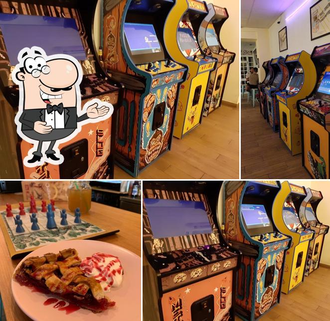 Checkpoint Arcade Bar, Sevilla - Carta del restaurante y opiniones