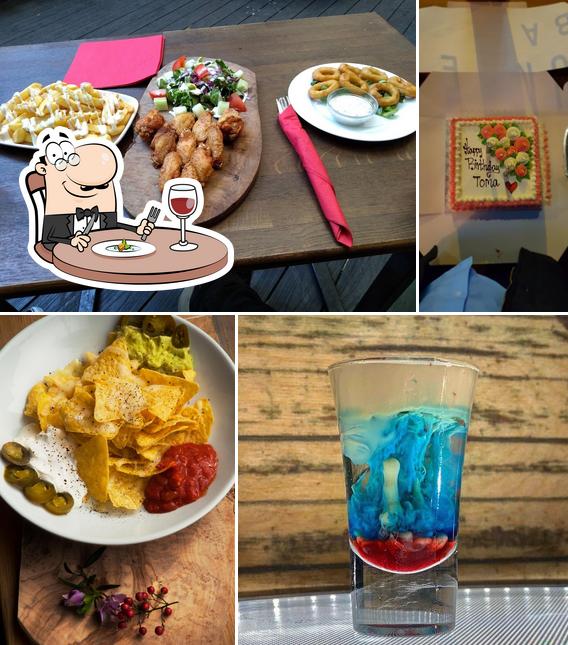 Momento Lounge Bar, London - Restaurant menu, prices and reviews