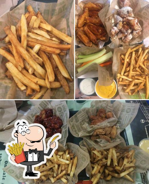 Wingstop, 17 E Dunlap Ave #103 in Phoenix - Restaurant menu and reviews