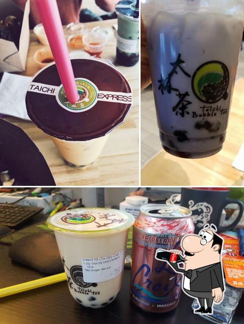 Taichi Bubble Tea, Ramen and Poke Bowl - College town, 1367 Mt Hope Ave ...