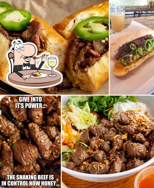 The Regal Beagle, Friendswood - Restaurant menu, prices and reviews