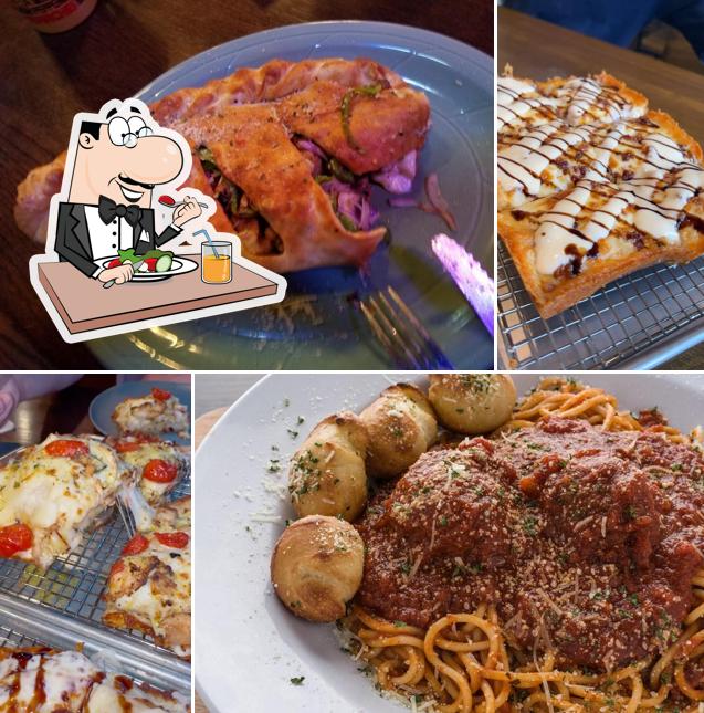 Rotolo's Pizzeria in Walker - Restaurant menu and reviews