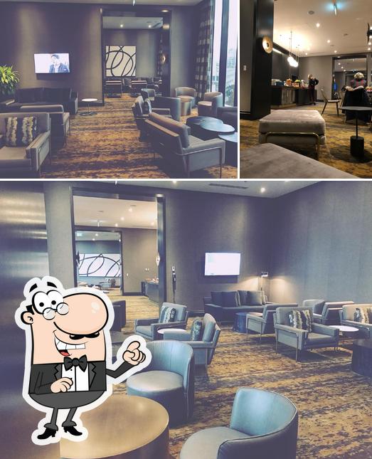 JW Marriott Executive Lounge, Vancouver - Restaurant menu, prices and ...