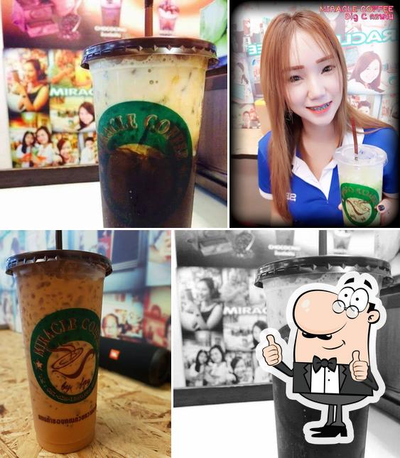 ร้านกาแฟสด Miracle Coffee Big C ดอนจั่น, Chiang Mai - Menú del ...
