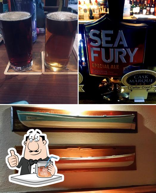The Ship Inn, Par - Restaurant menu, prices and reviews