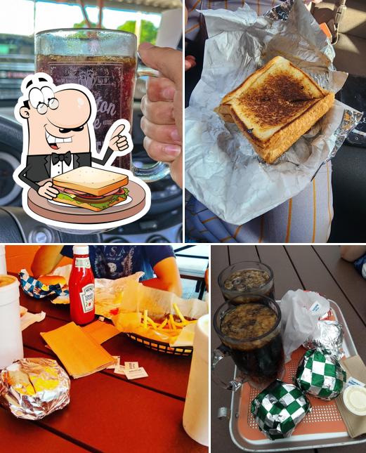 Simonton Lake Drive-In, Elkhart - Restaurant menu, prices and reviews