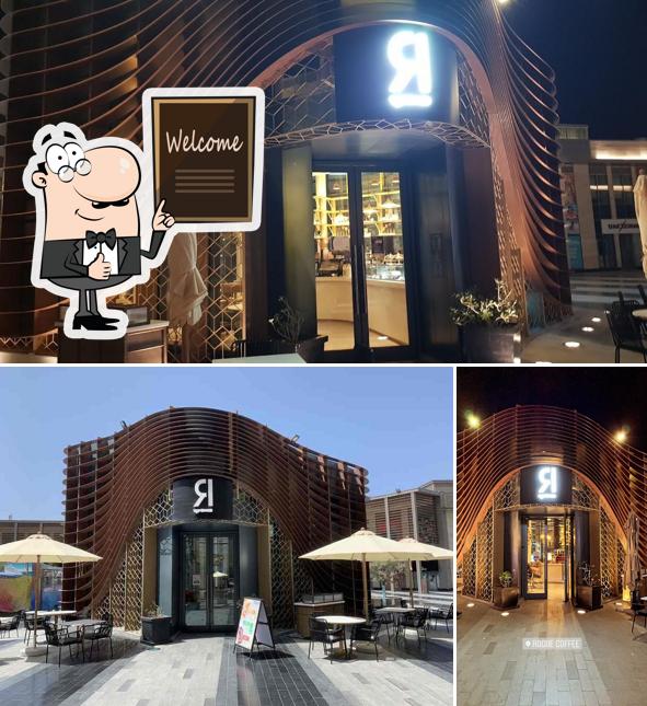 Rogue Coffee cafe, Dubai, The Beach - Restaurant menu and reviews