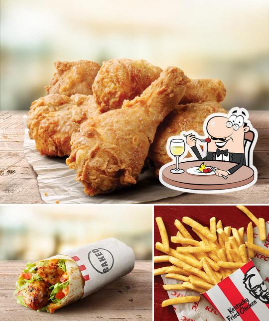 KFC Shellharbour, Outside Shellharbour Square, 1 Holm Pl in ...