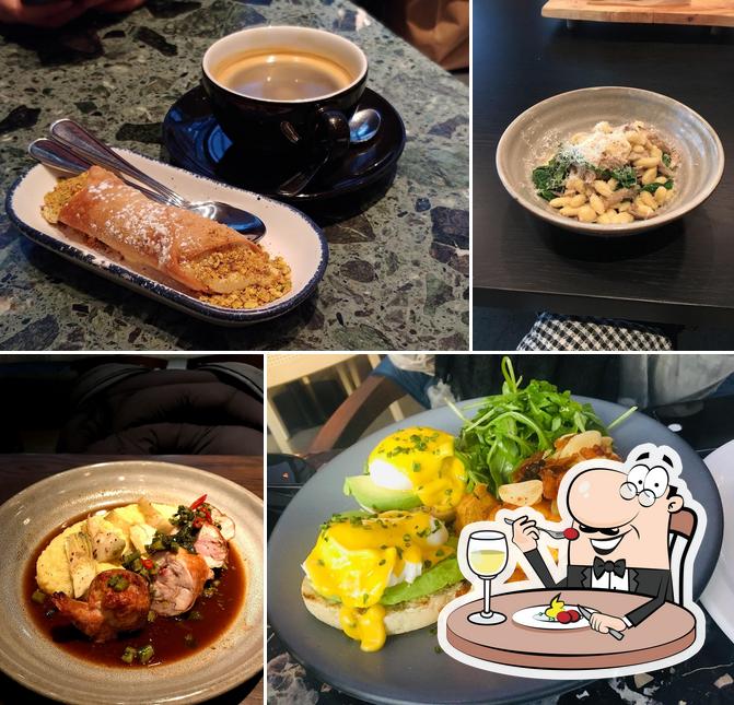 Cantina Mercatto in Toronto - Restaurant menu and reviews