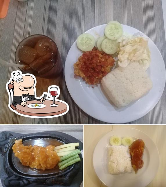 Hoki Hoki Chicken Geprek Dan Chicken Steak restaurant, Karangmalang ...