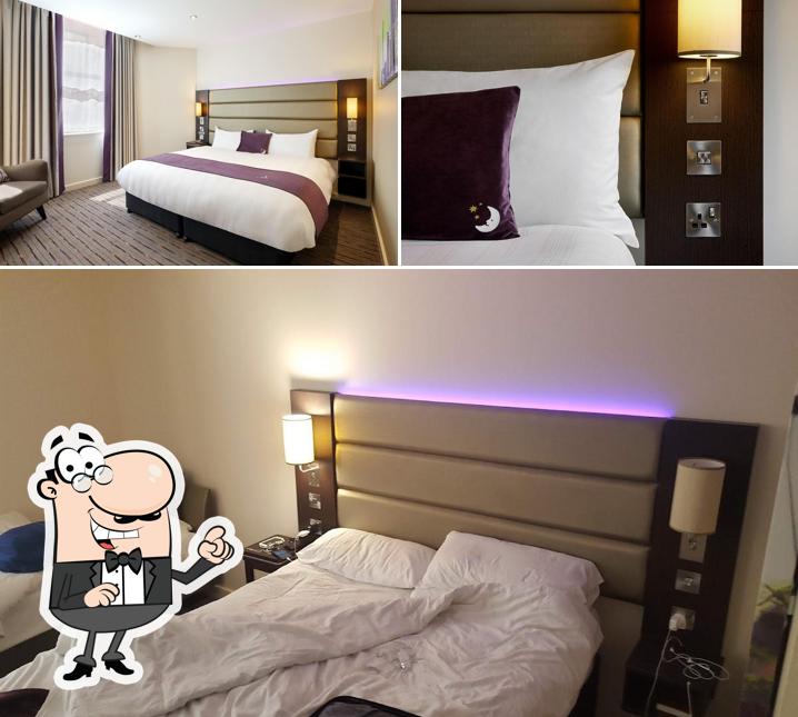Premier Inn London Southgate hotel in London - Restaurant reviews