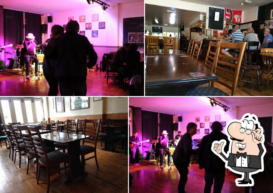 The Priory, 169 Priory Rd in London - Restaurant reviews