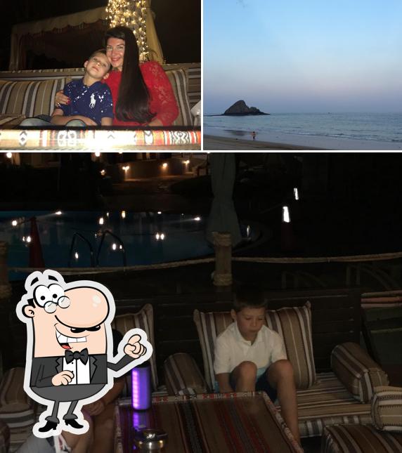 Beach Bar, Al Aqah
