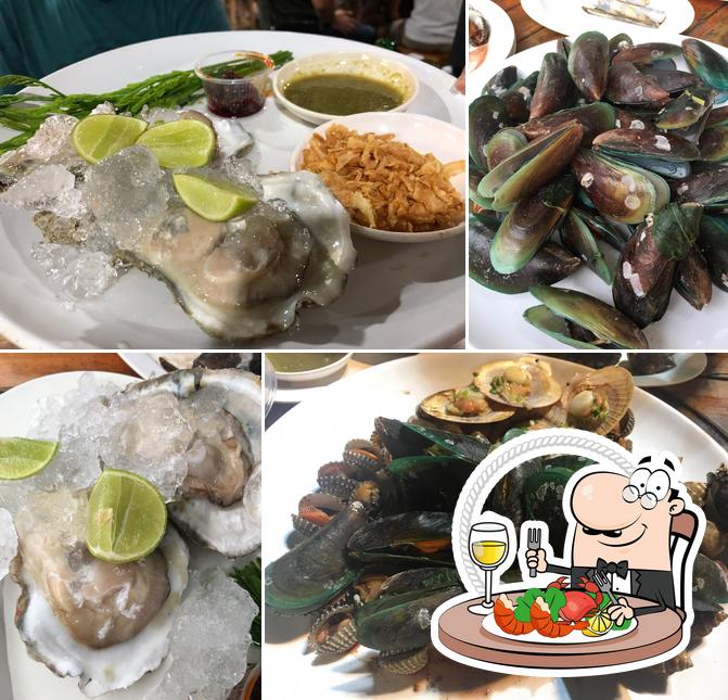 Staneemeehoi restaurant, Bangkok, 11 Prasert-Manukitch Rd - Restaurant ...