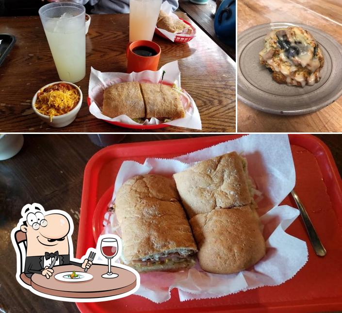 Acoustic Café, Menomonie - Restaurant menu, prices and reviews