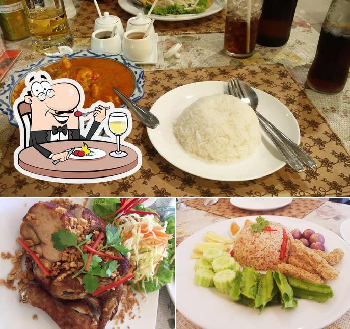 Saw Sam Sai, Bangkok - Restaurant menu, prices and reviews