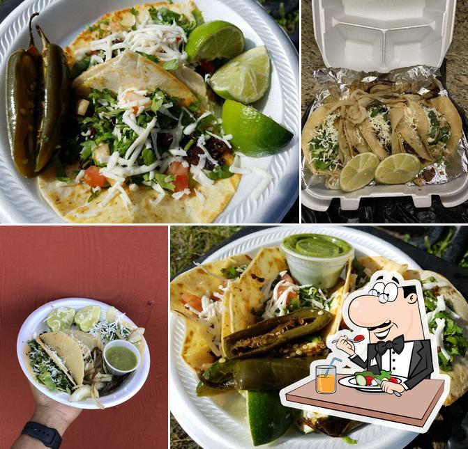 Chela's Mexican Food in Loxahatchee Groves - Restaurant menu and reviews