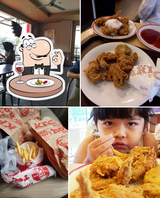 Restaurante KFC, Medan, Jalan Ring Road Setiabudi II - Opiniones del ...