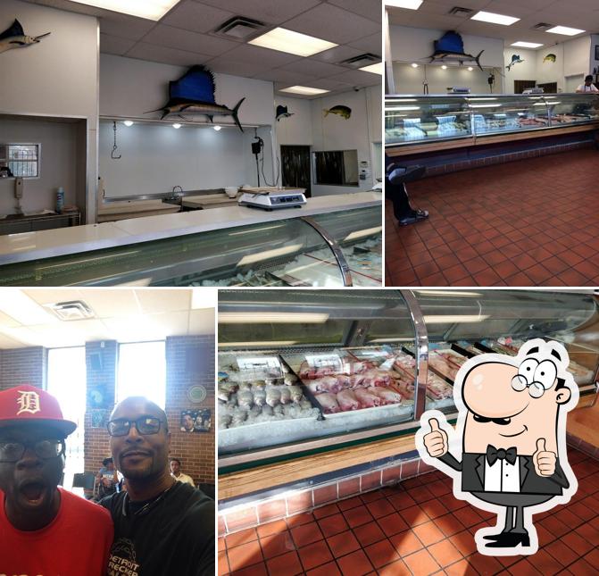 Mr Fish, Detroit - Restaurant menu, prices and reviews