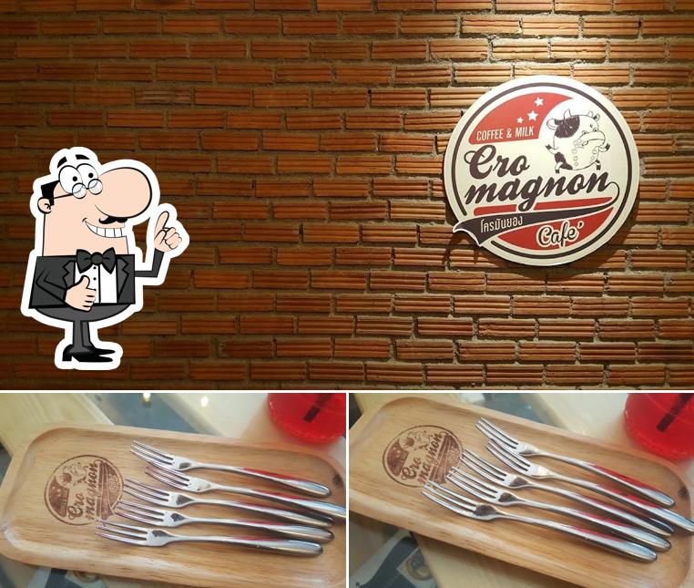Cro-magnon Cafe, Prachuap Khiri Khan - Restaurant menu and reviews