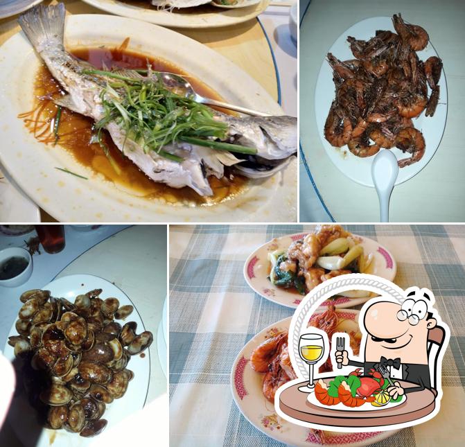 Wai Kee Seafood Restaurant, Hong Kong, 索罟灣第一街 3-4 索罟灣碼頭 - Restaurant ...