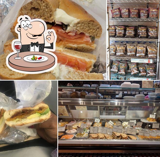 Cafe Gusto, 111 Worth St in New York City - Restaurant menu and reviews