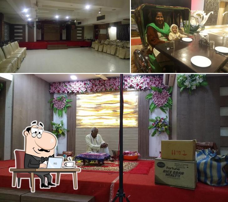 Hotel Center Plaza, Akola - Restaurant reviews