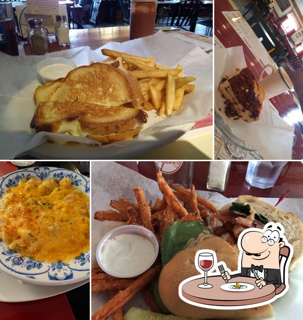 Lydia's Cafe, Stone Ridge - Restaurant menu, prices and reviews