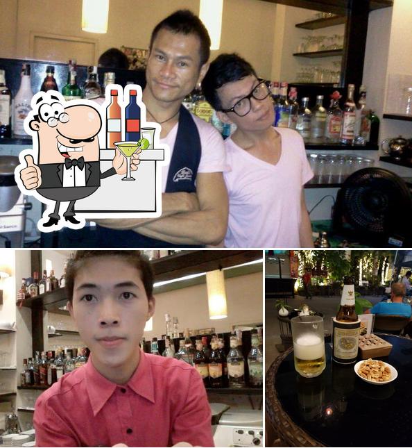 Dick's Café Jomtien, Pattaya - Restaurant menu, prices and reviews
