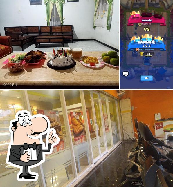 Dea Bakery Ngunut, Tulungagung - Restaurant menu, prices and reviews