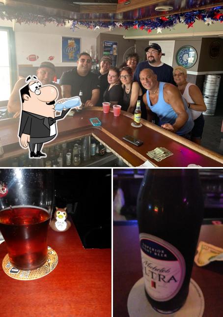 Ship 'N Shore Bar in Wildwood - Restaurant menu and reviews