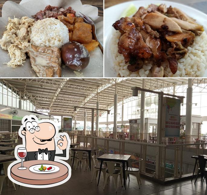 Food Plaza Pasar Modern Intermoda BSD restaurant, Indonesia ...