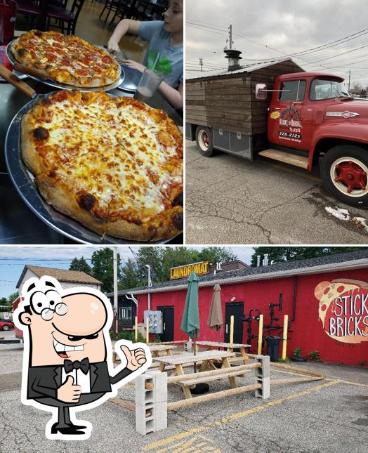 Pizzería Sticks & Bricks Wood Fired Pizza, Erie, E Grandview Blvd ...