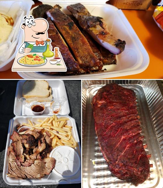 3 Pigs BBQ, 601 Rte 291 in Lee's Summit - Restaurant menu and reviews