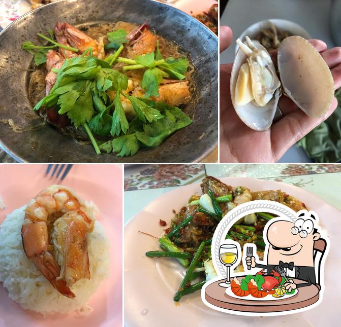 Arr Larn Seafood - Sai 2 Market restaurant, Bangkok - Restaurant reviews