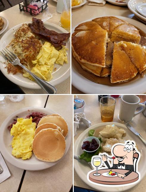 The Pancake Chef, SeaTac - Restaurant menu, prices and reviews