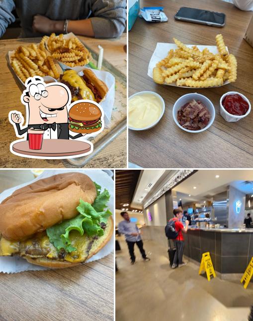 Shake Shack, CM6P+J8 in Orlando - Restaurant reviews