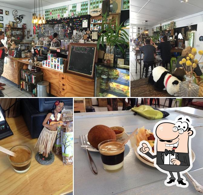 Flying Monkey Cafe in Cairns City - Restaurant reviews